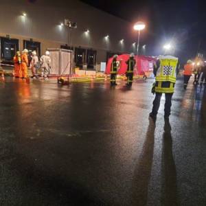 ABC-Einsatz: Überörtliche Hilfe in Gewerbegebiet - feuerwehr-ub.de